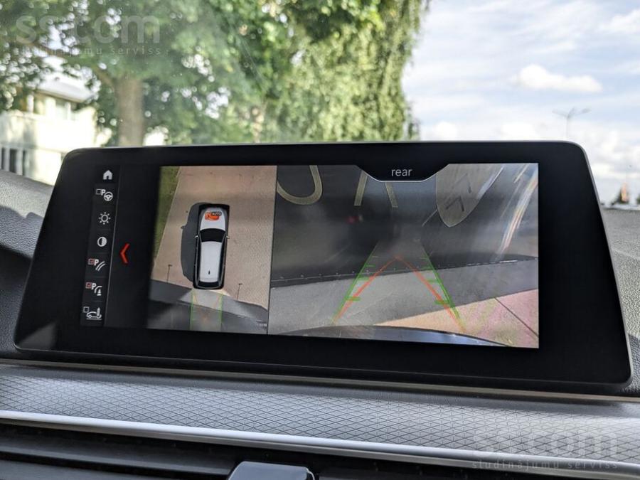 Black BMW 540 2018 in Tukums, with an engine capacity of 3.00 L and mileage of 209 thousand km for 25990 €, photo 27 on AUTOMOTO.COM.LV