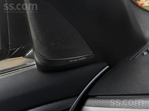 Black BMW 540 2018 in Tukums, with an engine capacity of 3.00 L and mileage of 209 thousand km for 25990 €, photo 29 on AUTOMOTO.COM.LV