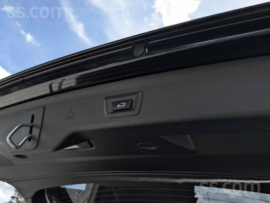 Black BMW 540 2018 in Tukums, with an engine capacity of 3.00 L and mileage of 209 thousand km for 25990 €, photo 31 on AUTOMOTO.COM.LV