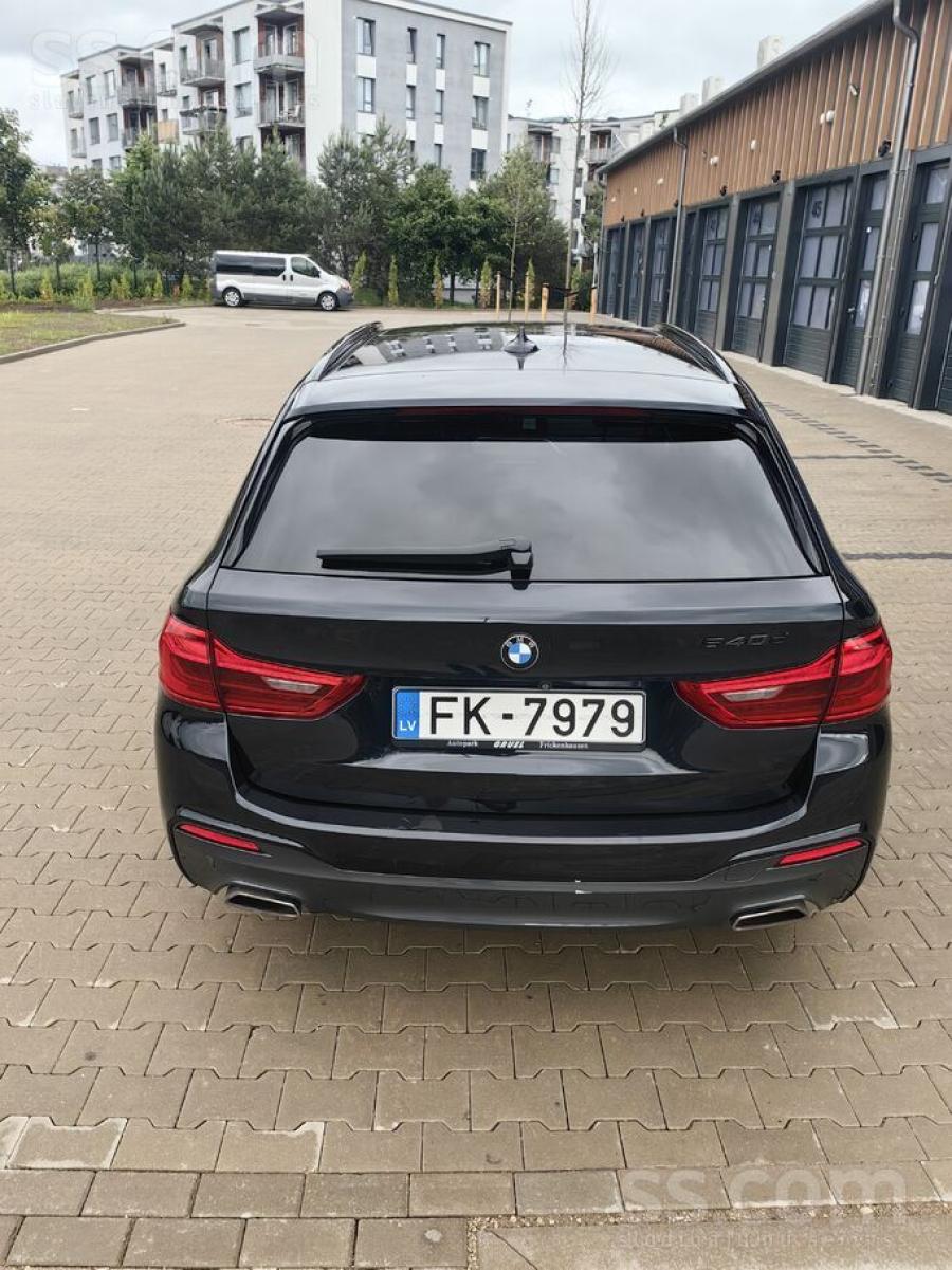 Black BMW 540 2019 in Riga, with an engine capacity of 3.00 L and mileage of 208 thousand km for 24000 €, photo 4 on AUTOMOTO.COM.LV