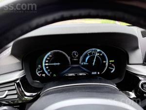Black BMW 540 2019 in Riga, with an engine capacity of 3.00 L and mileage of 239 thousand km for 22500 €, photo 20 on AUTOMOTO.COM.LV