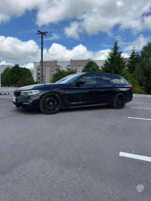 Black BMW 540 2019 in Plunge, with an engine capacity of 2.99 L and mileage of 166 thousand km for 31500 €, photo  on AUTOMOTO.COM.LV
