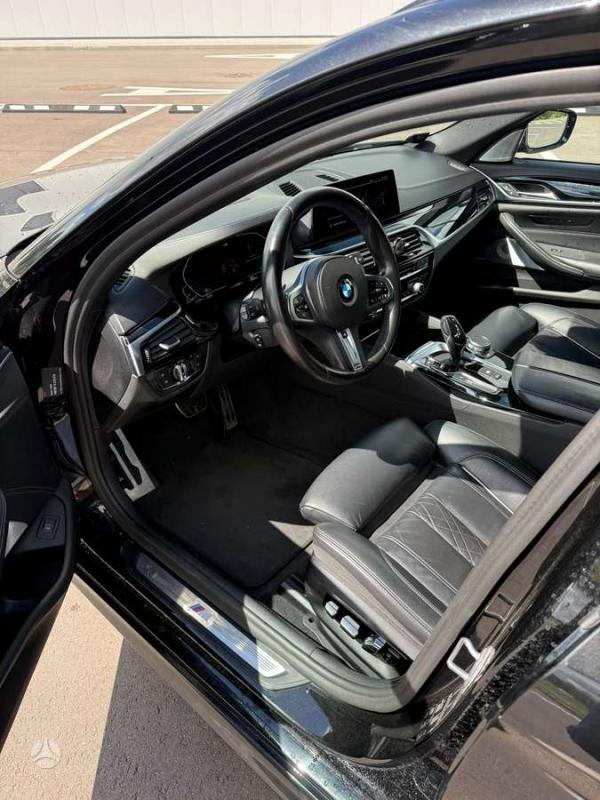 БМВ 540 2019 в Плунге на AUTOMOTO.COM.LV Черный БМВ 540 2019 в Плунге, объемом двигателя 2.99 л и пробегом 166 тыс. км за 31500 €, фото 9 на AUTOMOTO.COM.LV