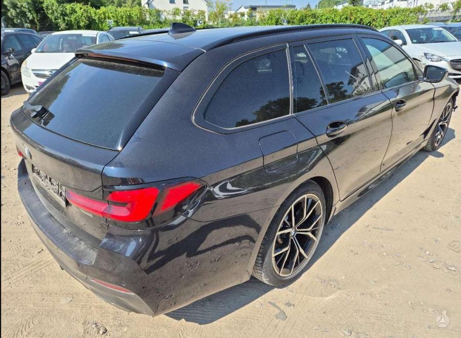 Melns BMW 540 2020 Klaipėda, ar dzinēja tilpumu 2.99 L un nobraukumu 121 tūkst. km par 13100 €, foto 5 vietnē AUTOMOTO.COM.LV