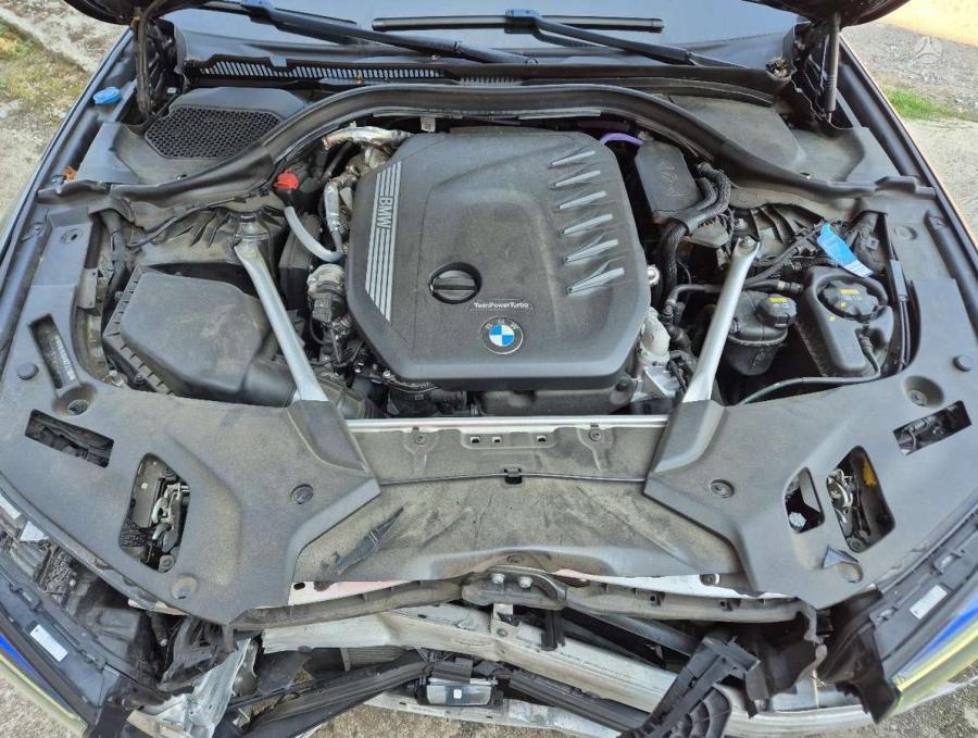 Melns BMW 540 2020 Klaipėda, ar dzinēja tilpumu 2.99 L un nobraukumu 121 tūkst. km par 13100 €, foto 9 vietnē AUTOMOTO.COM.LV