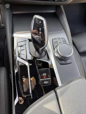 Melns BMW 540 2022 Klaipėda, ar dzinēja tilpumu 3.00 L un nobraukumu 73 tūkst. km par 37200 €, foto 14 vietnē AUTOMOTO.COM.LV