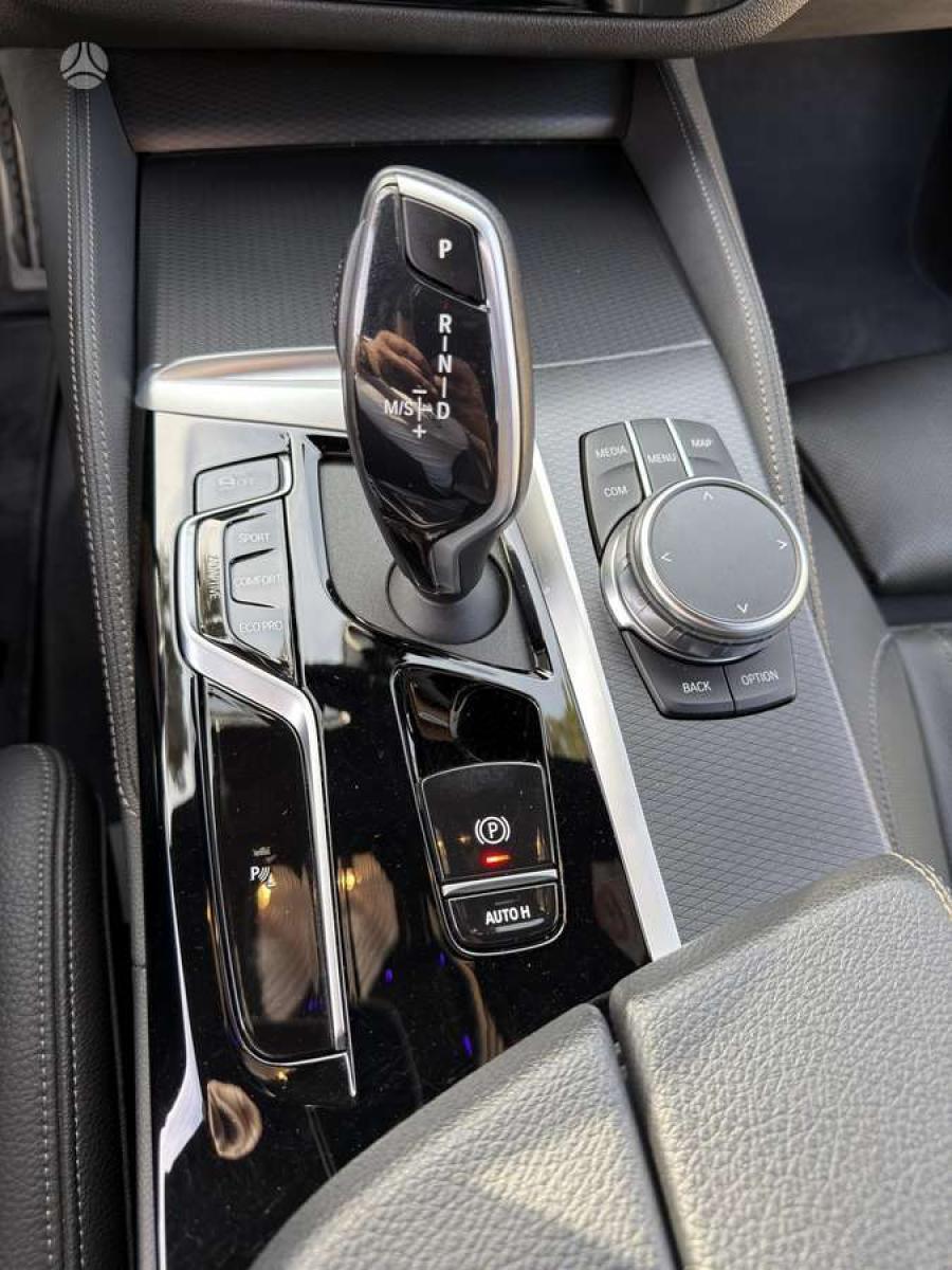 Melns BMW 540 2022 Klaipėda, ar dzinēja tilpumu 3.00 L un nobraukumu 73 tūkst. km par 37200 €, foto 14 vietnē AUTOMOTO.COM.LV