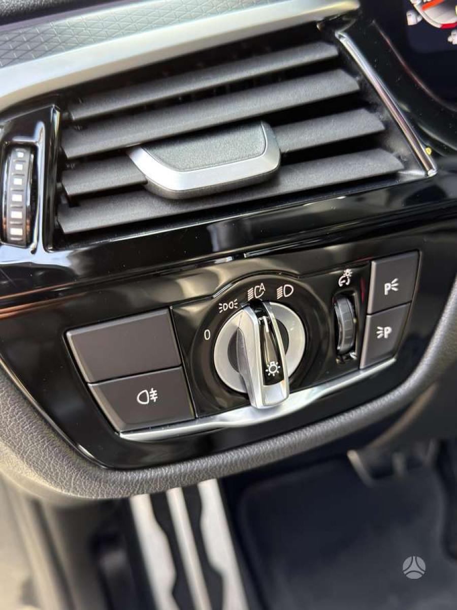 Melns BMW 540 2022 Klaipėda, ar dzinēja tilpumu 3.00 L un nobraukumu 73 tūkst. km par 37200 €, foto 17 vietnē AUTOMOTO.COM.LV