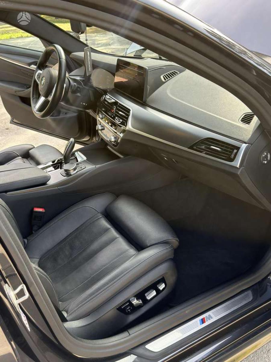 Melns BMW 540 2022 Klaipėda, ar dzinēja tilpumu 3.00 L un nobraukumu 73 tūkst. km par 37200 €, foto 21 vietnē AUTOMOTO.COM.LV
