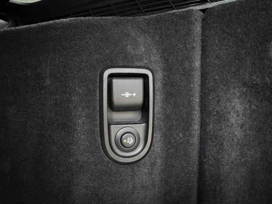Melns BMW 540 2023 Rīga, ar dzinēja tilpumu 3.00 L un nobraukumu 169 tūkst. km par 31000 €, foto 22 vietnē AUTOMOTO.COM.LV