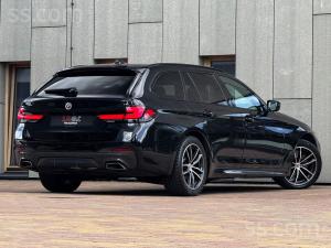 Black BMW 540 2023 in Riga, with an engine capacity of 3.00 L and mileage of 169 thousand km for 31000 €, photo 6 on AUTOMOTO.COM.LV