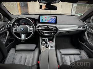 Black BMW 540 2023 in Riga, with an engine capacity of 3.00 L and mileage of 169 thousand km for 31000 €, photo 17 on AUTOMOTO.COM.LV