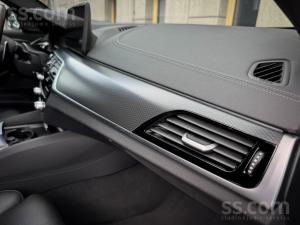 Black BMW 540 2023 in Riga, with an engine capacity of 3.00 L and mileage of 169 thousand km for 31000 €, photo 21 on AUTOMOTO.COM.LV
