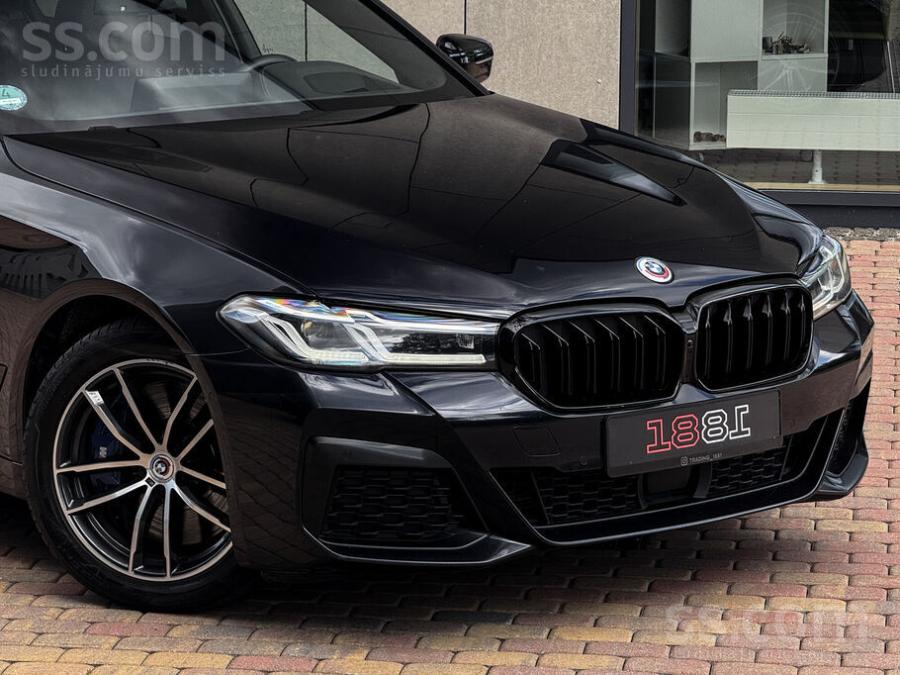 Black BMW 540 2023 in Riga, with an engine capacity of 3.00 L and mileage of 169 thousand km for 31000 €, photo 28 on AUTOMOTO.COM.LV