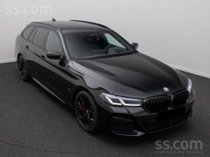 Melns BMW 540 2023 Tukums, ar dzinēja tilpumu 3.00 L un nobraukumu 166 tūkst. km par 33777 €, foto  vietnē AUTOMOTO.COM.LV