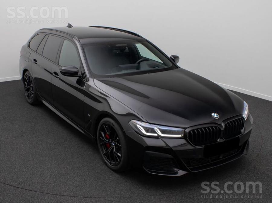 Melns BMW 540 2023 Tukums, ar dzinēja tilpumu 3.00 L un nobraukumu 166 tūkst. km par 33777 €, foto 1 vietnē AUTOMOTO.COM.LV