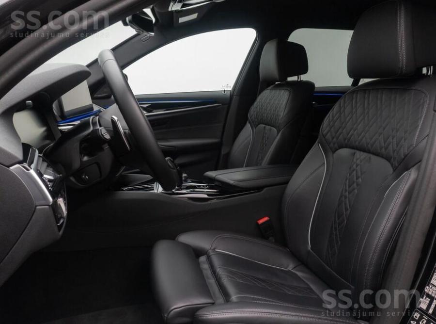 Melns BMW 540 2023 Tukums, ar dzinēja tilpumu 3.00 L un nobraukumu 166 tūkst. km par 33777 €, foto 5 vietnē AUTOMOTO.COM.LV