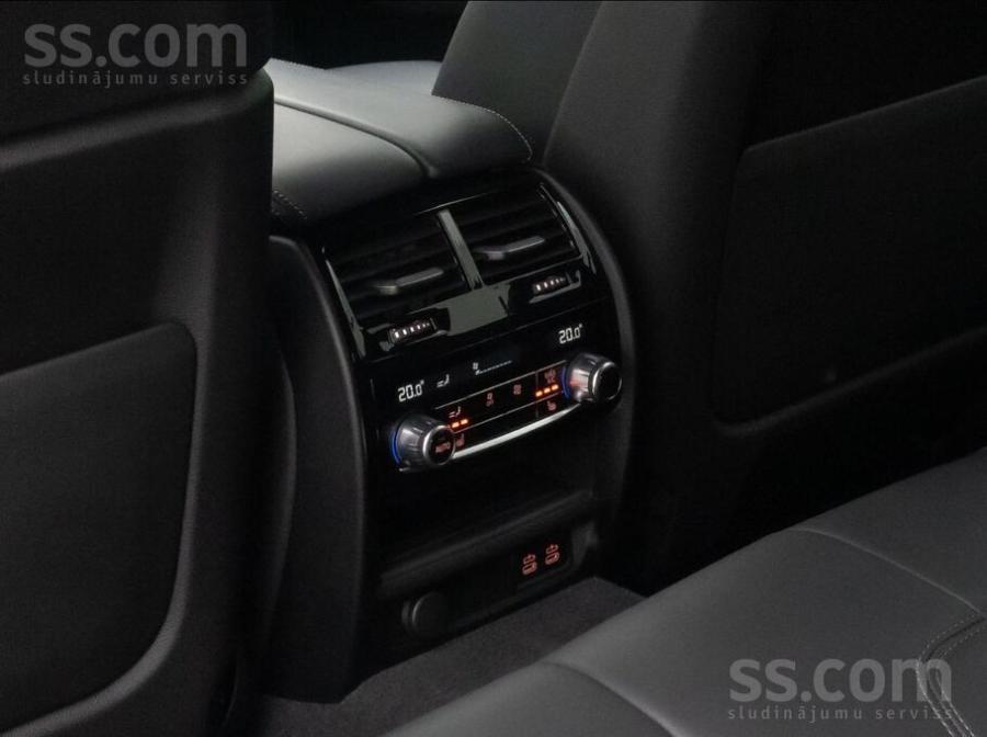Melns BMW 540 2023 Tukums, ar dzinēja tilpumu 3.00 L un nobraukumu 166 tūkst. km par 33777 €, foto 8 vietnē AUTOMOTO.COM.LV