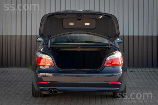 Zils BMW 540 2009 Talsi, ar dzinēja tilpumu 4.00 L un nobraukumu 271 tūkst. km par 7950 €, foto 7 vietnē AUTOMOTO.COM.LV
