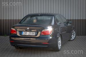Blue BMW 540 2009 in Talsi, with an engine capacity of 4.00 L and mileage of 271 thousand km for 7950 €, photo 8 on AUTOMOTO.COM.LV