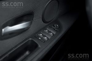 Blue BMW 540 2009 in Talsi, with an engine capacity of 4.00 L and mileage of 271 thousand km for 7950 €, photo 14 on AUTOMOTO.COM.LV