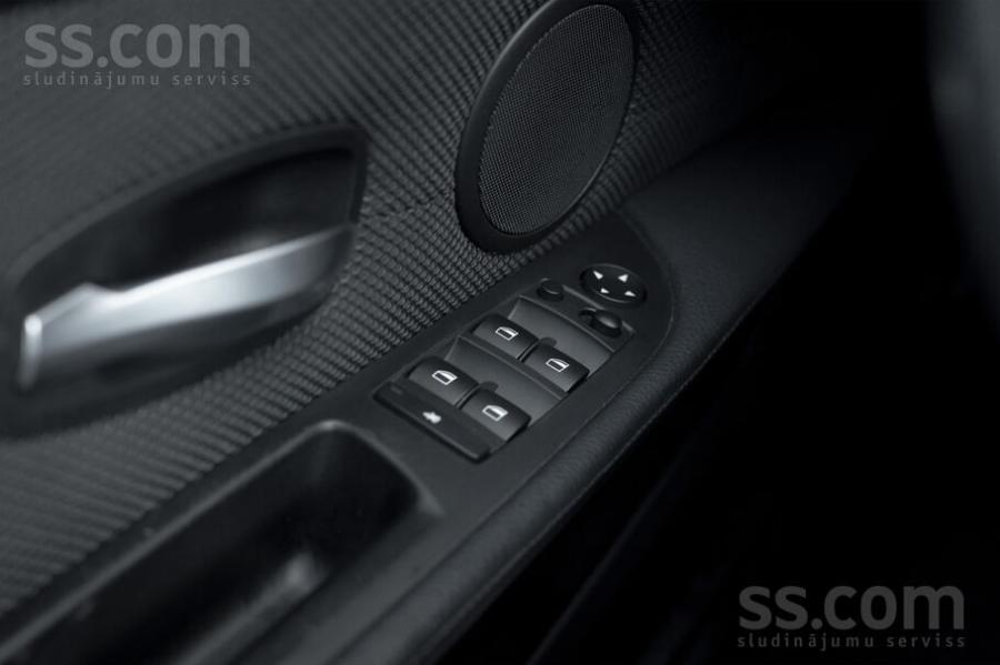Blue BMW 540 2009 in Talsi, with an engine capacity of 4.00 L and mileage of 271 thousand km for 7950 €, photo 14 on AUTOMOTO.COM.LV