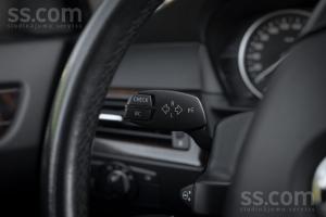 Blue BMW 540 2009 in Talsi, with an engine capacity of 4.00 L and mileage of 271 thousand km for 7950 €, photo 16 on AUTOMOTO.COM.LV