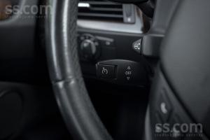 Blue BMW 540 2009 in Talsi, with an engine capacity of 4.00 L and mileage of 271 thousand km for 7950 €, photo 17 on AUTOMOTO.COM.LV