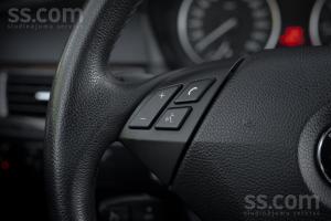 Blue BMW 540 2009 in Talsi, with an engine capacity of 4.00 L and mileage of 271 thousand km for 7950 €, photo 18 on AUTOMOTO.COM.LV