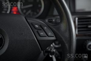 Blue BMW 540 2009 in Talsi, with an engine capacity of 4.00 L and mileage of 271 thousand km for 7950 €, photo 20 on AUTOMOTO.COM.LV