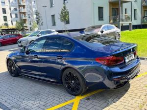 Blue BMW 540 2017 in Riga, with an engine capacity of 3.00 L and mileage of 111 thousand km for 35000 €, photo 2 on AUTOMOTO.COM.LV