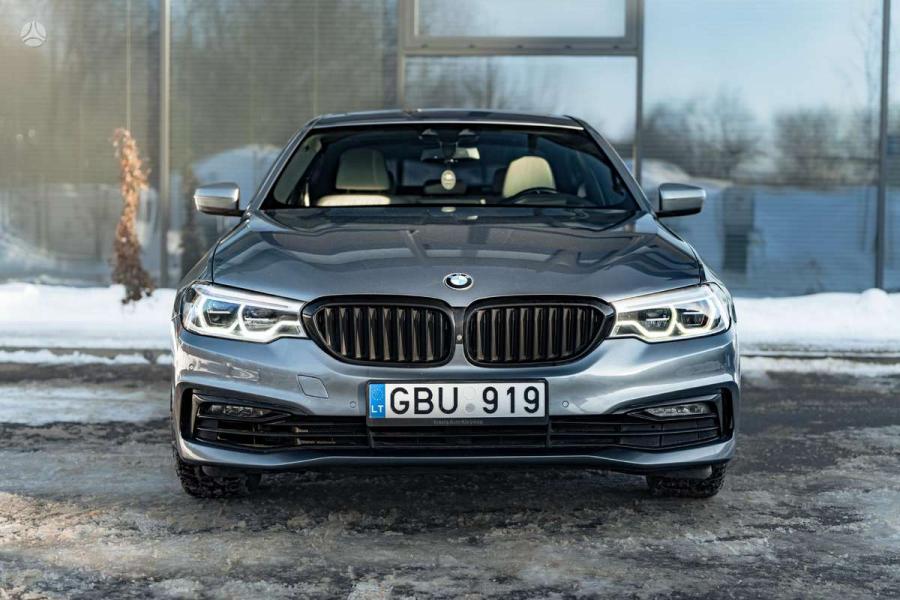 Blue BMW 540 2017 in Klaipeda, with an engine capacity of 3.00 L and mileage of 173 thousand km for 26500 €, photo 3 on AUTOMOTO.COM.LV