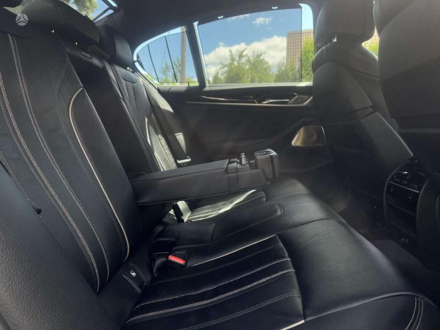 Zils BMW 540 2017 Kauņa, ar dzinēja tilpumu 3.00 L un nobraukumu 265 tūkst. km par 26500 €, foto 29 vietnē AUTOMOTO.COM.LV