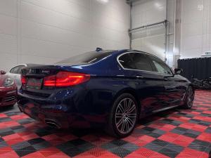 Blue BMW 540 2018 in Vilnius, with an engine capacity of 3.00 L and mileage of 122 thousand km for 29900 €, photo 4 on AUTOMOTO.COM.LV