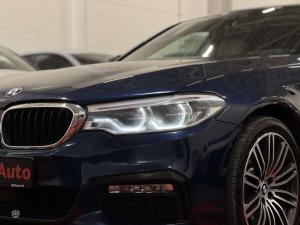 Blue BMW 540 2018 in Vilnius, with an engine capacity of 3.00 L and mileage of 122 thousand km for 29900 €, photo 8 on AUTOMOTO.COM.LV