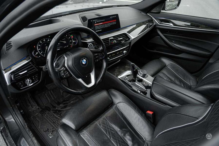 Zils BMW 540 2018 Viļņa, ar dzinēja tilpumu 3.00 L un nobraukumu 140 tūkst. km par 25500 €, foto 17 vietnē AUTOMOTO.COM.LV