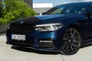 Blue BMW 540 2018 in Vilnius, with an engine capacity of 3.00 L and mileage of 155 thousand km for 31750 €, photo 4 on AUTOMOTO.COM.LV