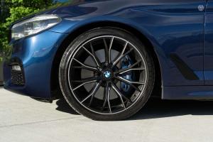 Blue BMW 540 2018 in Vilnius, with an engine capacity of 3.00 L and mileage of 155 thousand km for 31750 €, photo 6 on AUTOMOTO.COM.LV