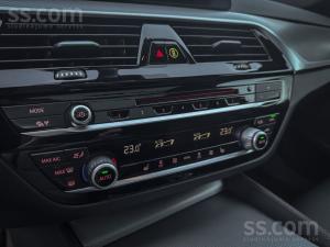 Zils BMW 540 2017 Jelgava, ar dzinēja tilpumu 3.00 L un nobraukumu 296 tūkst. km par 22700 €, foto 18 vietnē AUTOMOTO.COM.LV