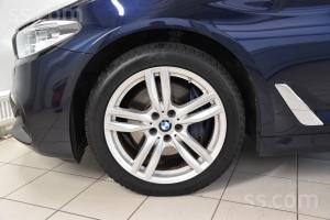 Blue BMW 540 2017 in Riga, with an engine capacity of 3.00 L and mileage of 173 thousand km for 26990 €, photo 10 on AUTOMOTO.COM.LV