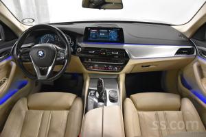 Blue BMW 540 2017 in Riga, with an engine capacity of 3.00 L and mileage of 173 thousand km for 26990 €, photo 13 on AUTOMOTO.COM.LV
