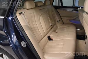 Blue BMW 540 2017 in Riga, with an engine capacity of 3.00 L and mileage of 173 thousand km for 26990 €, photo 16 on AUTOMOTO.COM.LV