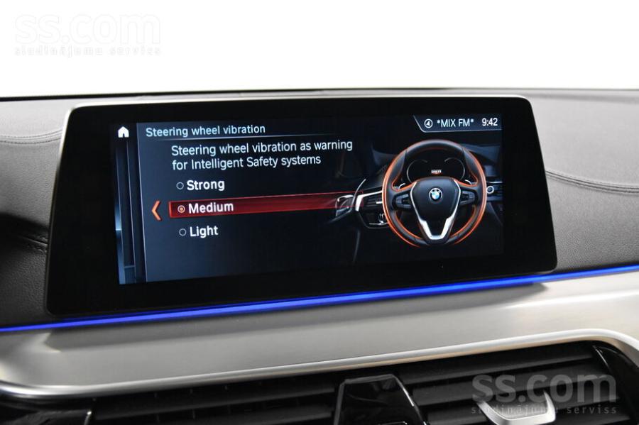 Blue BMW 540 2017 in Riga, with an engine capacity of 3.00 L and mileage of 173 thousand km for 26990 €, photo 24 on AUTOMOTO.COM.LV
