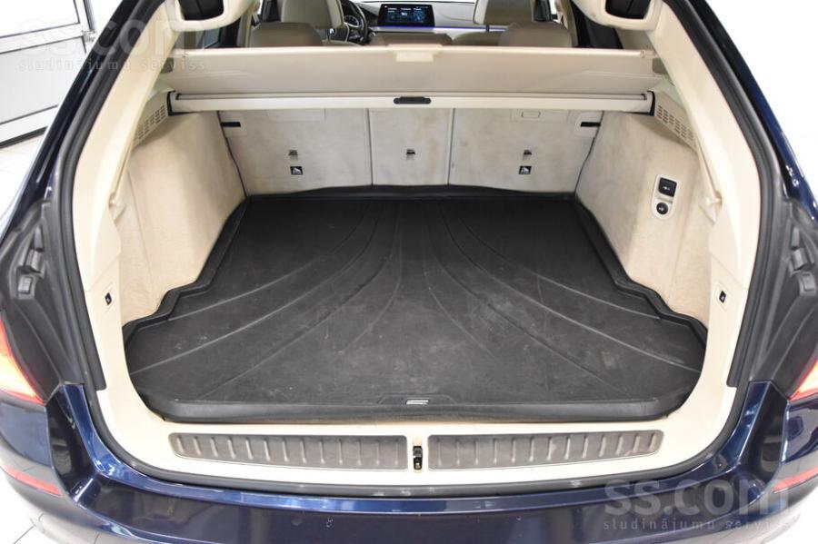 Blue BMW 540 2017 in Riga, with an engine capacity of 3.00 L and mileage of 173 thousand km for 26990 €, photo 29 on AUTOMOTO.COM.LV