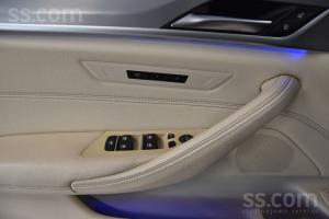Blue BMW 540 2017 in Riga, with an engine capacity of 3.00 L and mileage of 173 thousand km for 26990 €, photo 30 on AUTOMOTO.COM.LV