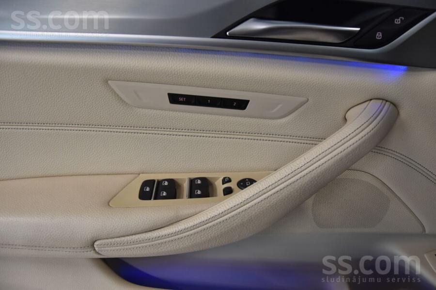 Blue BMW 540 2017 in Riga, with an engine capacity of 3.00 L and mileage of 173 thousand km for 26990 €, photo 30 on AUTOMOTO.COM.LV