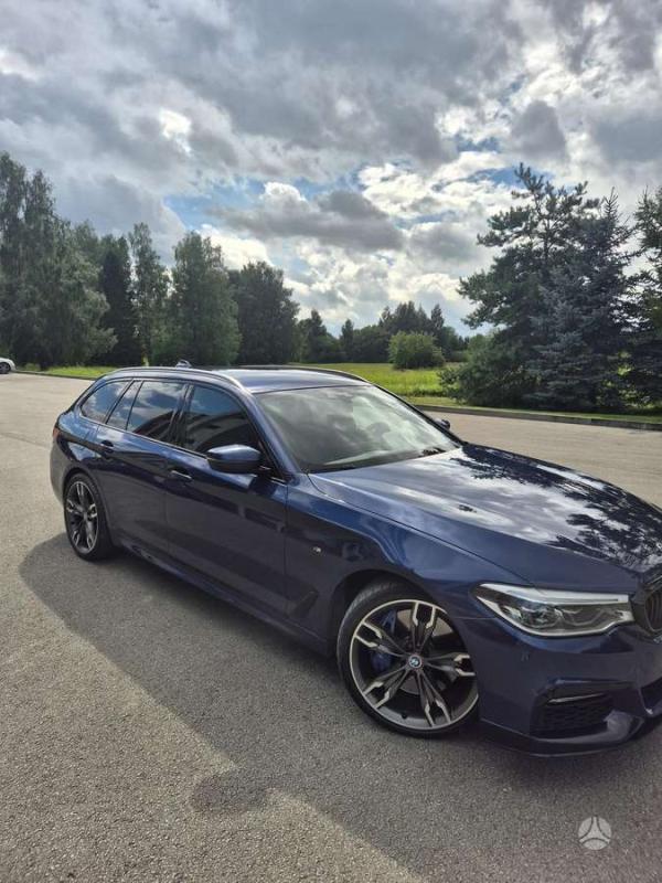 БМВ 540 2017 в Алитус на AUTOMOTO.COM.LV Синий БМВ 540 2017 в Алитус, объемом двигателя 2.99 л и пробегом 263 тыс. км за 20500 €, фото 1 на AUTOMOTO.COM.LV