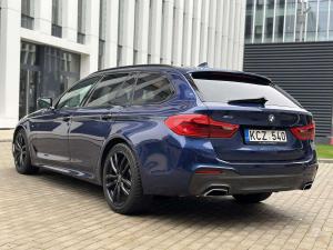 Blue BMW 540 2017 in Vilnius, with an engine capacity of 3.00 L and mileage of 182 thousand km for 19500 €, photo 8 on AUTOMOTO.COM.LV