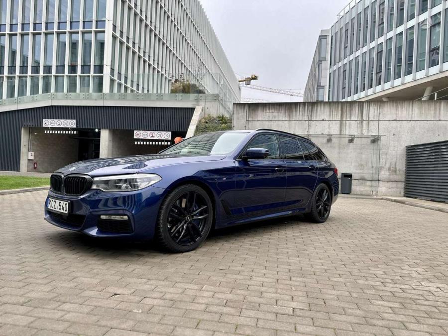 Blue BMW 540 2017 in Vilnius, with an engine capacity of 3.00 L and mileage of 182 thousand km for 19500 €, photo 9 on AUTOMOTO.COM.LV