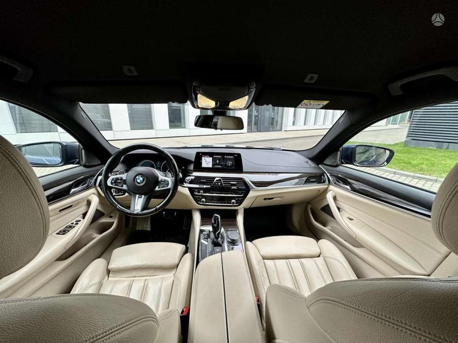 Blue BMW 540 2017 in Vilnius, with an engine capacity of 3.00 L and mileage of 182 thousand km for 19500 €, photo 11 on AUTOMOTO.COM.LV
